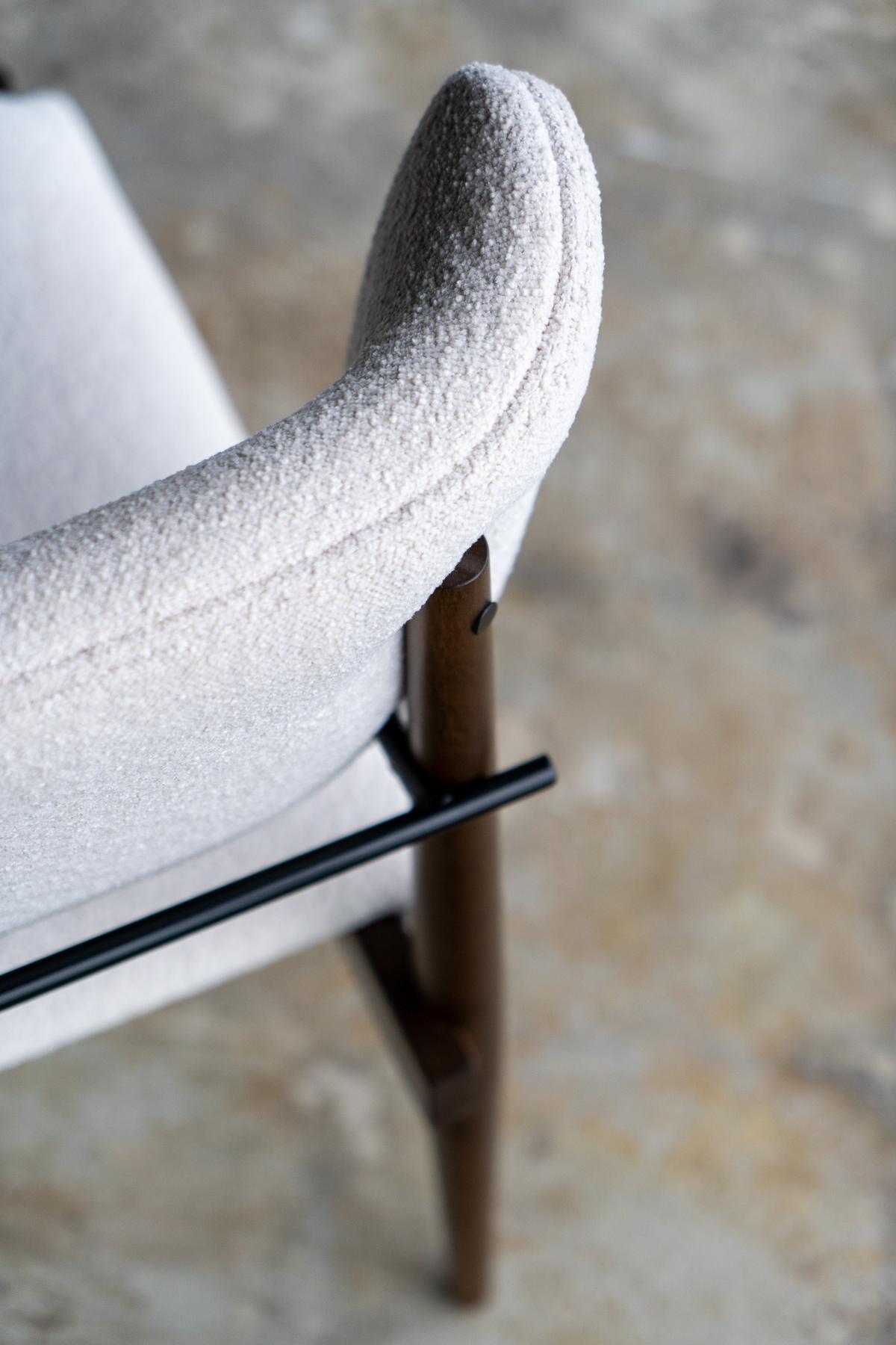 OFÍCIO CHAIR - Products - Saccaro