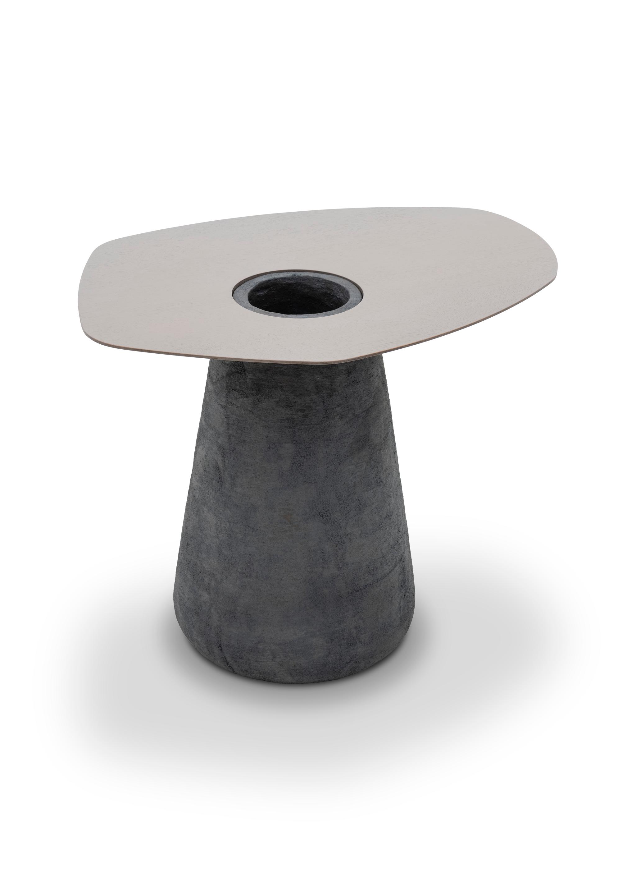 Side Tables - Products - Saccaro