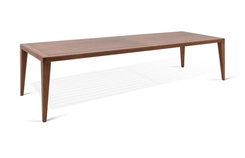 Dining Tables - Products - Saccaro